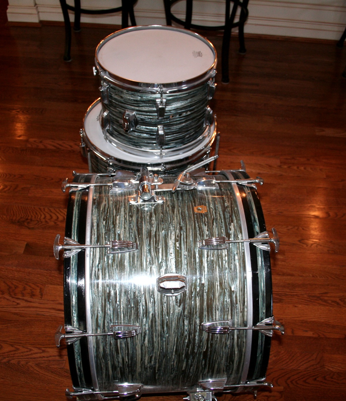 vintage 1969 Ludwig Drums in Blue Oyster Pearl | Garys Classic Guitars ... vintage 1969 Ludwig Drums in Blue Oyster Pearl | Garys Classic Guitars ...